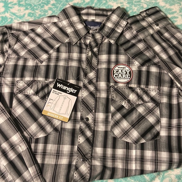 Wrangler | Shirts | Wrangler Button Down Western Shirt | Poshmark